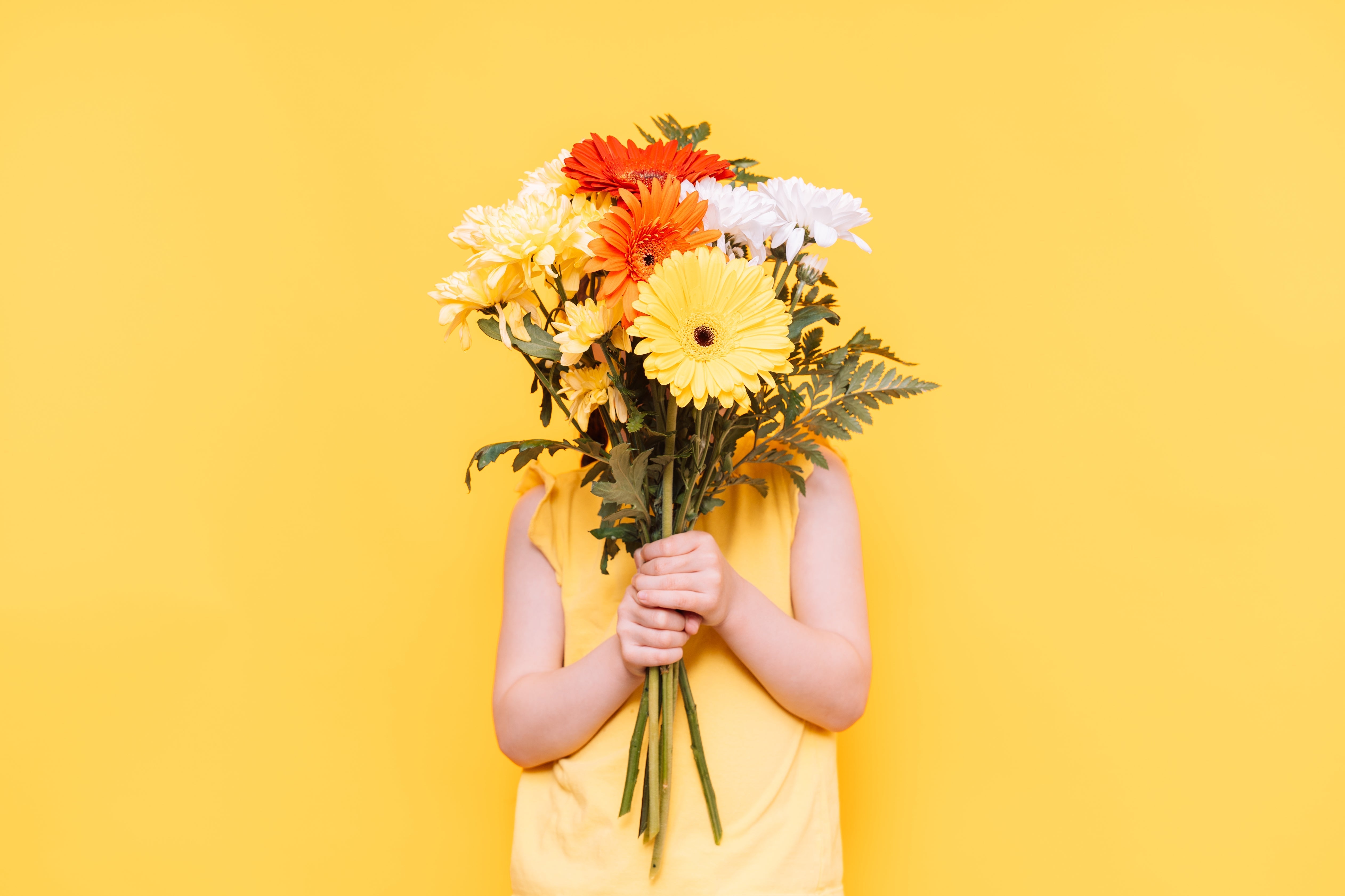 How to Create a DIY Flower Bouquet for Mother's Day